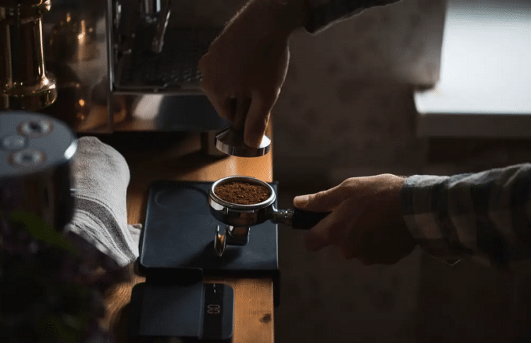 How Many Scoops of Coffee for 12 Cups? (The Course to Perfect Coffee ...