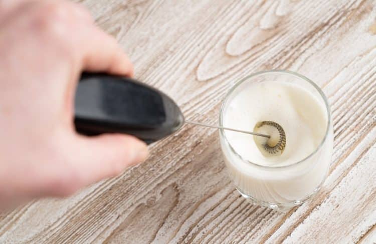 Steamed Milk Vs. Frothed Milk: How to Choose Them for Your Coffee ...